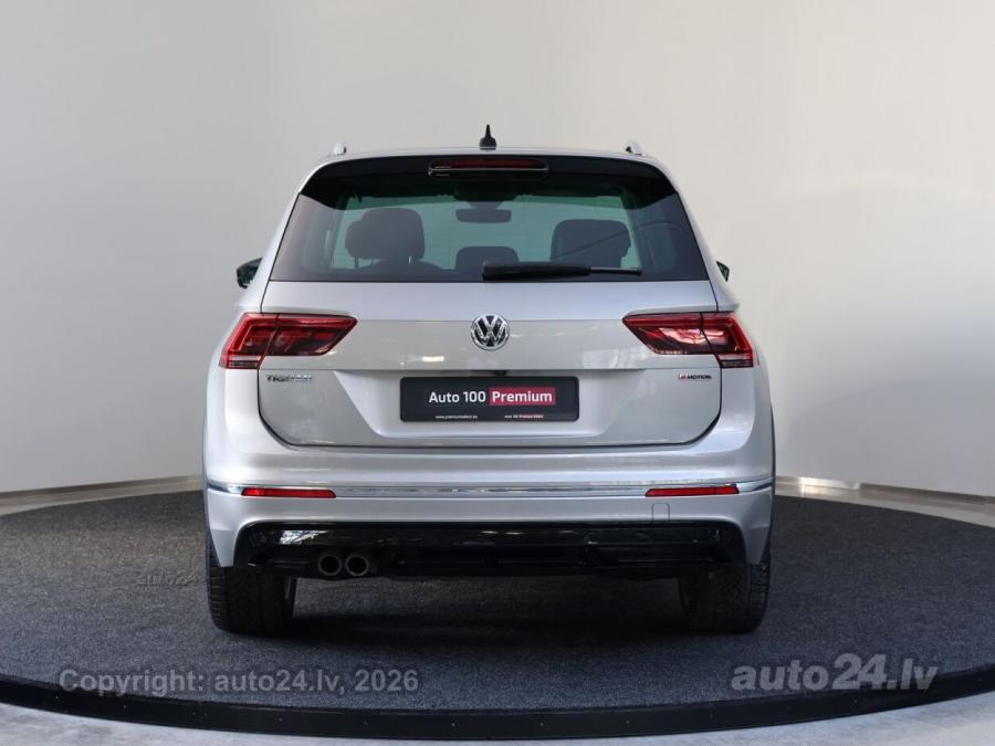 Grey Volkswagen Tiguan 2020 in Tallinn, with an engine capacity of 1.98 L and mileage of 86 thousand km for 24900 €, photo 8 on AUTOMOTO.COM.LV