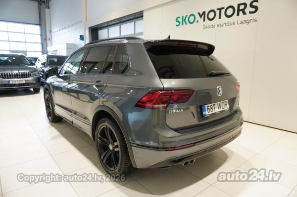 Grey Volkswagen Tiguan 2020 in Tallinn, with an engine capacity of 2.00 L and mileage of 131 thousand km for 27900 €, photo 2 on AUTOMOTO.COM.LV