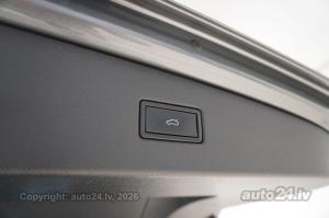 Pelēks Volkswagen Tiguan 2020 Tallina, ar dzinēja tilpumu 2.00 L un nobraukumu 131 tūkst. km par 27900 €, foto 10 vietnē AUTOMOTO.COM.LV