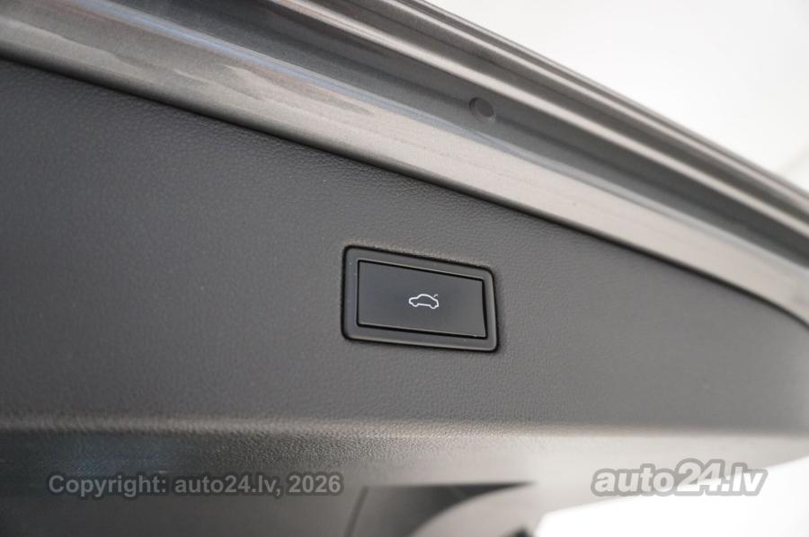 Pelēks Volkswagen Tiguan 2020 Tallina, ar dzinēja tilpumu 2.00 L un nobraukumu 131 tūkst. km par 27900 €, foto 10 vietnē AUTOMOTO.COM.LV