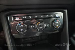 Pelēks Volkswagen Tiguan 2020 Tallina, ar dzinēja tilpumu 2.00 L un nobraukumu 131 tūkst. km par 27900 €, foto 26 vietnē AUTOMOTO.COM.LV