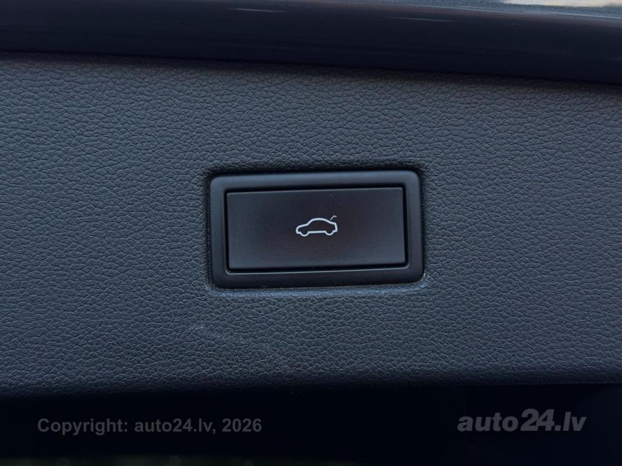 Pelēks Volkswagen Tiguan 2020 Pērnava, ar dzinēja tilpumu 2.00 L un nobraukumu 135 tūkst. km par 29900 €, foto 16 vietnē AUTOMOTO.COM.LV