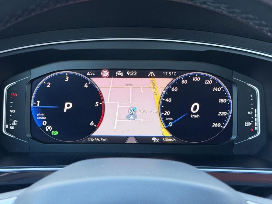 Grey Volkswagen Tiguan 2020 in Parnu, with an engine capacity of 2.00 L and mileage of 135 thousand km for 29900 €, photo 19 on AUTOMOTO.COM.LV