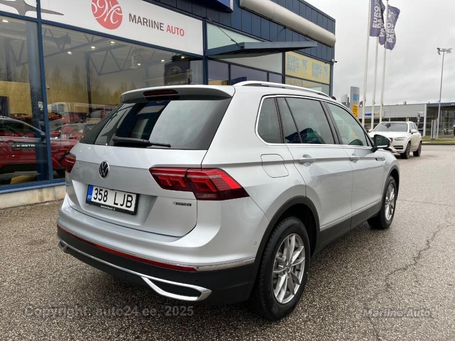 Grey Volkswagen Tiguan 2021 in Tartu, with an engine capacity of 2.00 L and mileage of 103 thousand km for 26900 €, photo 2 on AUTOMOTO.COM.LV