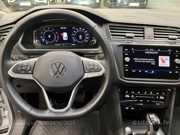 Pelēks Volkswagen Tiguan 2021 Tallina, ar dzinēja tilpumu 1.50 L un nobraukumu 67 tūkst. km par 24500 €, foto 11 vietnē AUTOMOTO.COM.LV