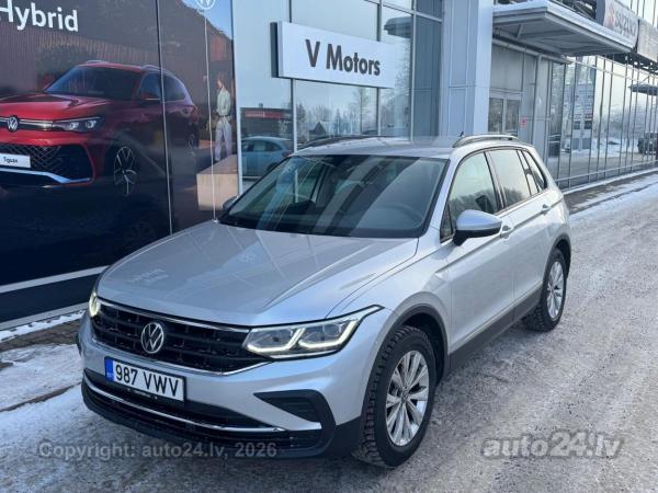 Grey Volkswagen Tiguan 2021 in Viljandi, with an engine capacity of 1.50 L and mileage of 38 thousand km for 23500 €, photo 1 on AUTOMOTO.COM.LV