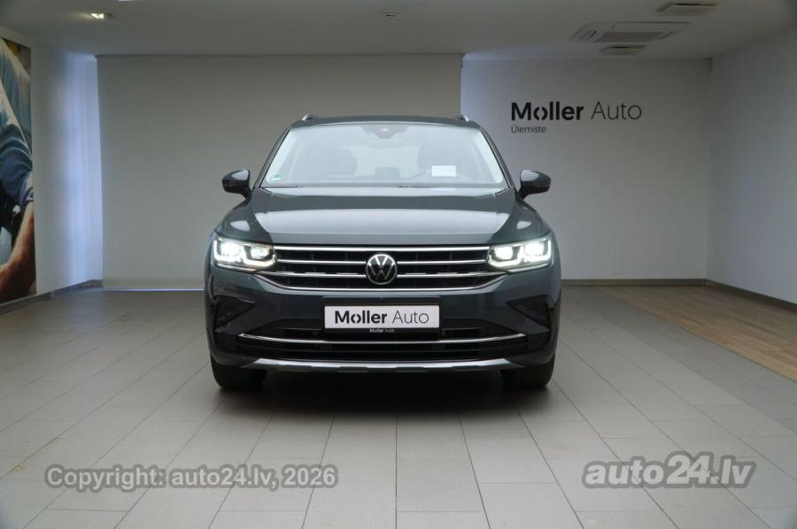 Grey Volkswagen Tiguan 2021 in Tallinn, with an engine capacity of 1.40 L and mileage of 47 thousand km for 26900 €, photo 2 on AUTOMOTO.COM.LV