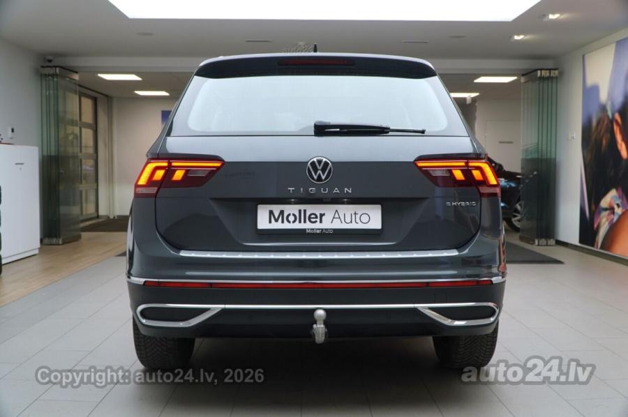 Grey Volkswagen Tiguan 2021 in Tallinn, with an engine capacity of 1.40 L and mileage of 47 thousand km for 26900 €, photo 5 on AUTOMOTO.COM.LV