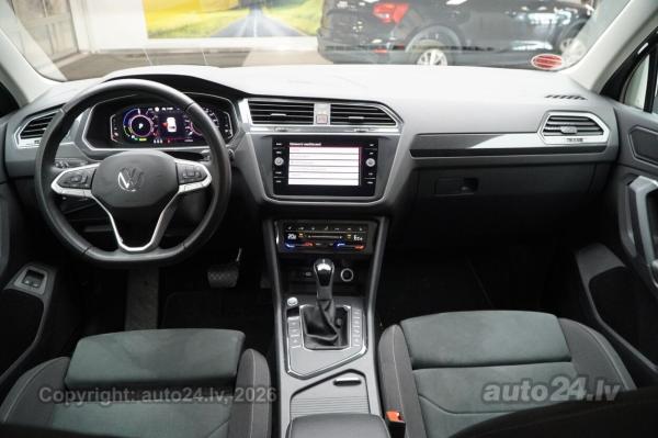 Pelēks Volkswagen Tiguan 2021 Tallina, ar dzinēja tilpumu 1.40 L un nobraukumu 47 tūkst. km par 26900 €, foto 11 vietnē AUTOMOTO.COM.LV