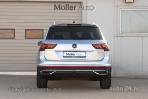 Grey Volkswagen Tiguan 2021 in Jelgava, with an engine capacity of 1.40 L and mileage of 132 thousand km for 28234 €, photo 5 on AUTOMOTO.COM.LV
