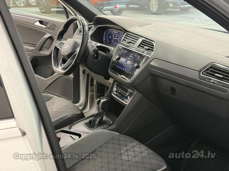 Grey Volkswagen Tiguan 2021 in Tallinn, with an engine capacity of 1.50 L and mileage of 80 thousand km for 123 €, photo 3 on AUTOMOTO.COM.LV