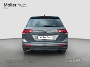 Pelēks Volkswagen Tiguan 2021 Pērnava, ar dzinēja tilpumu 1.50 L un nobraukumu 80 tūkst. km par 23900 €, foto 5 vietnē AUTOMOTO.COM.LV