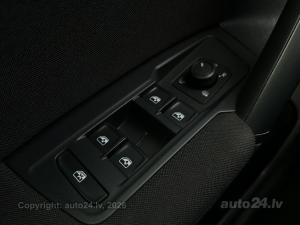 Pelēks Volkswagen Tiguan 2021 Pērnava, ar dzinēja tilpumu 1.50 L un nobraukumu 80 tūkst. km par 23900 €, foto 15 vietnē AUTOMOTO.COM.LV