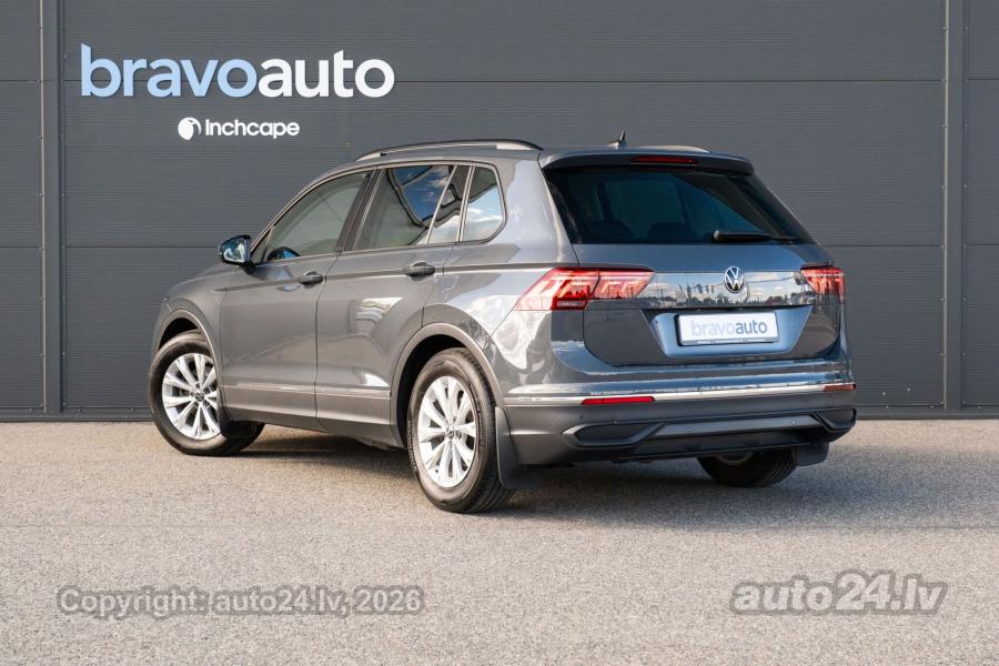Pelēks Volkswagen Tiguan 2021 Tartu, ar dzinēja tilpumu 1.50 L un nobraukumu 135 tūkst. km par 20000 €, foto 7 vietnē AUTOMOTO.COM.LV