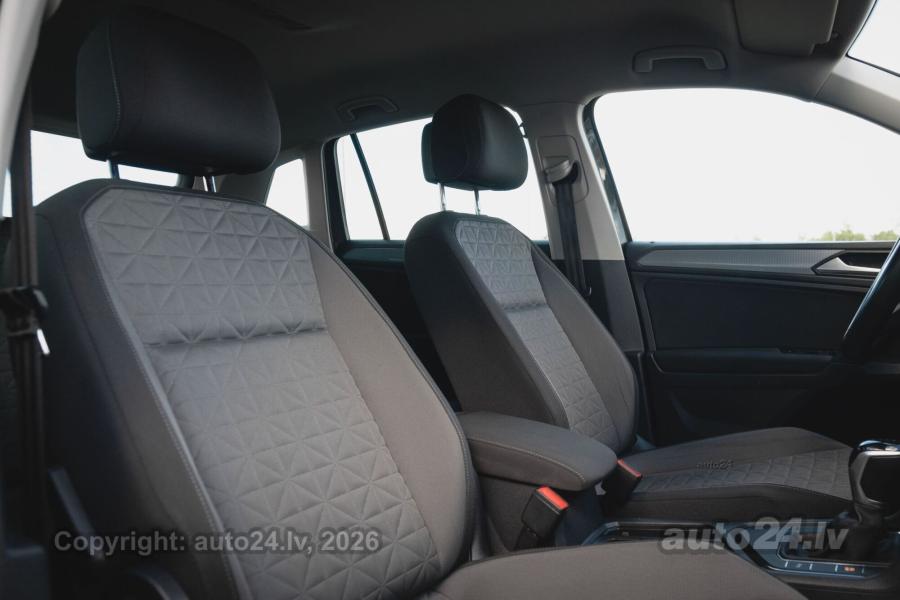 Pelēks Volkswagen Tiguan 2021 Tartu, ar dzinēja tilpumu 1.50 L un nobraukumu 135 tūkst. km par 20000 €, foto 16 vietnē AUTOMOTO.COM.LV