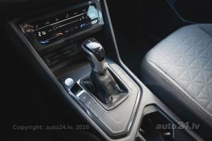 Pelēks Volkswagen Tiguan 2021 Tartu, ar dzinēja tilpumu 1.50 L un nobraukumu 135 tūkst. km par 20000 €, foto 22 vietnē AUTOMOTO.COM.LV