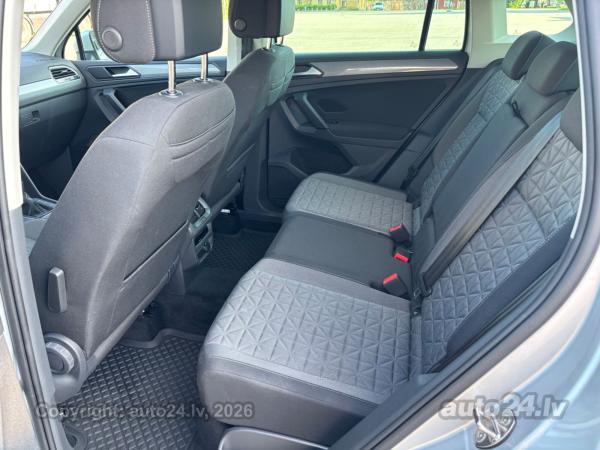 Grey Volkswagen Tiguan 2021 in Tallinn, with an engine capacity of 1.50 L and mileage of 76 thousand km for 23900 €, photo 8 on AUTOMOTO.COM.LV