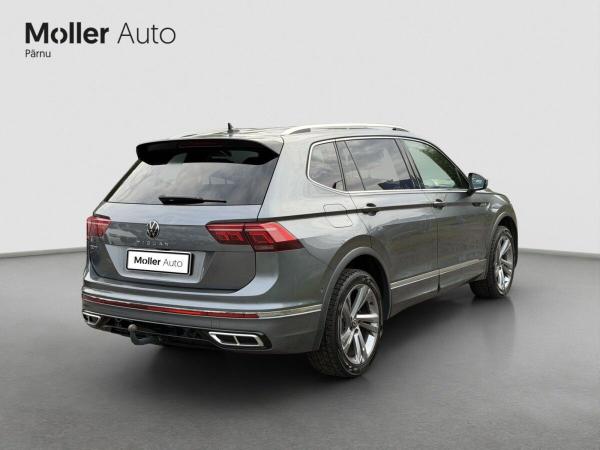 Grey Volkswagen Tiguan 2021 in Parnu, with an engine capacity of 1.50 L and mileage of 99 thousand km for 28950 €, photo 3 on AUTOMOTO.COM.LV