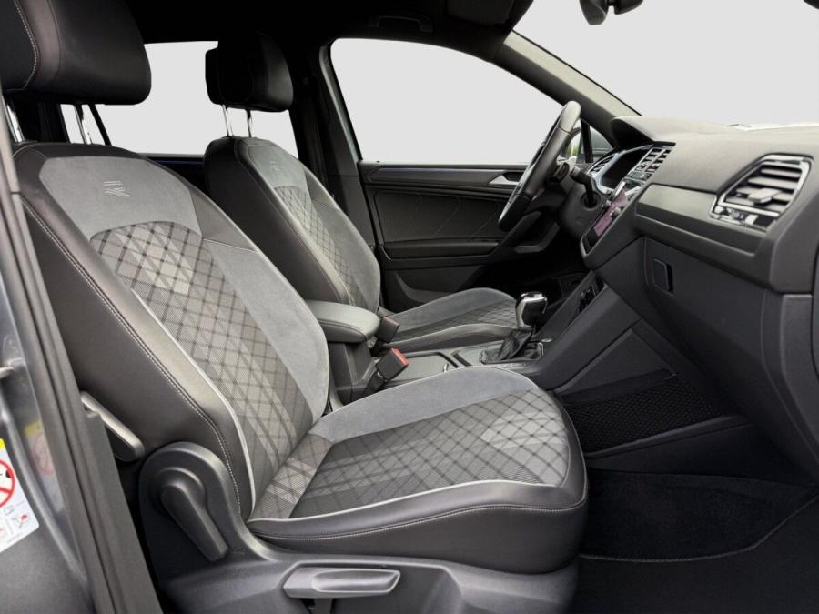 Pelēks Volkswagen Tiguan 2021 Pērnava, ar dzinēja tilpumu 1.50 L un nobraukumu 99 tūkst. km par 28950 €, foto 6 vietnē AUTOMOTO.COM.LV
