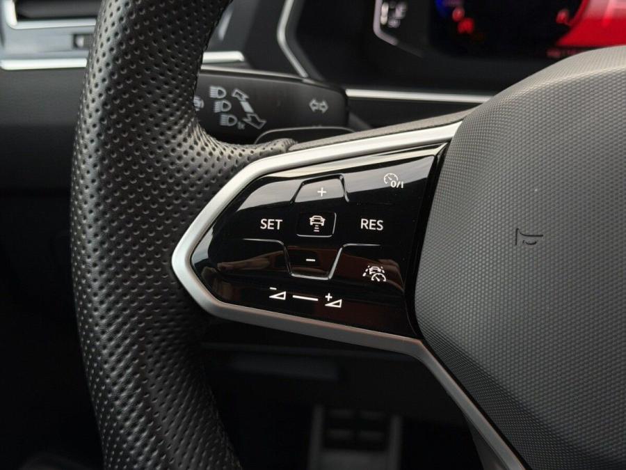 Pelēks Volkswagen Tiguan 2021 Pērnava, ar dzinēja tilpumu 1.50 L un nobraukumu 99 tūkst. km par 28950 €, foto 19 vietnē AUTOMOTO.COM.LV