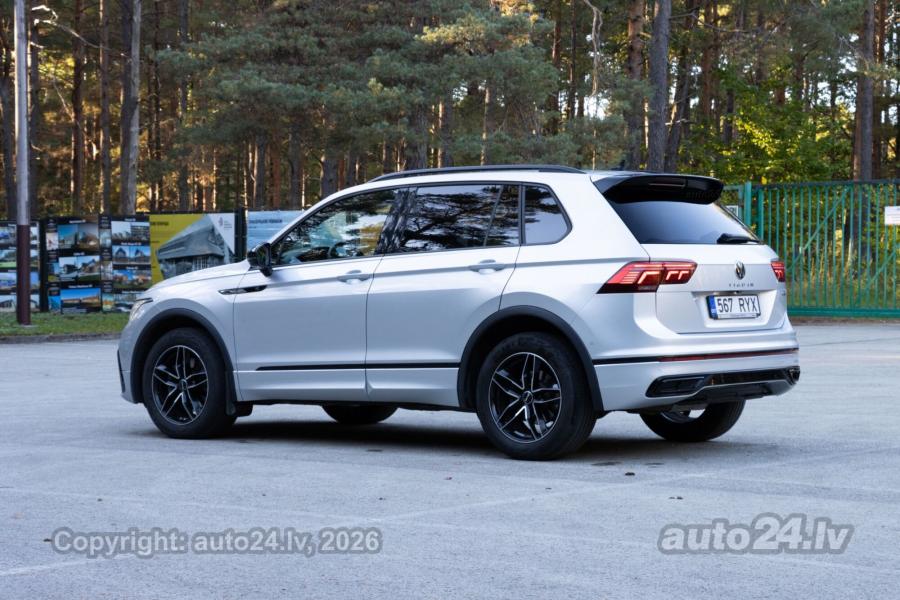 Grey Volkswagen Tiguan 2021 in Tallinn, with an engine capacity of 2.00 L and mileage of 89 thousand km for 31900 €, photo 5 on AUTOMOTO.COM.LV