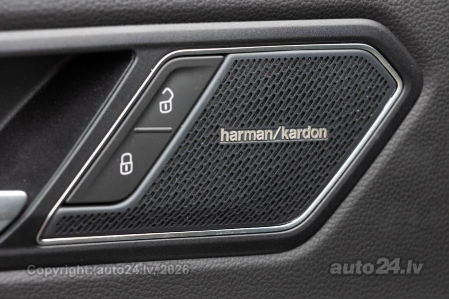 Grey Volkswagen Tiguan 2021 in Tallinn, with an engine capacity of 2.00 L and mileage of 89 thousand km for 31900 €, photo 13 on AUTOMOTO.COM.LV