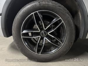 Grey Volkswagen Tiguan 2021 in Tallinn, with an engine capacity of 2.00 L and mileage of 89 thousand km for 31900 €, photo 14 on AUTOMOTO.COM.LV