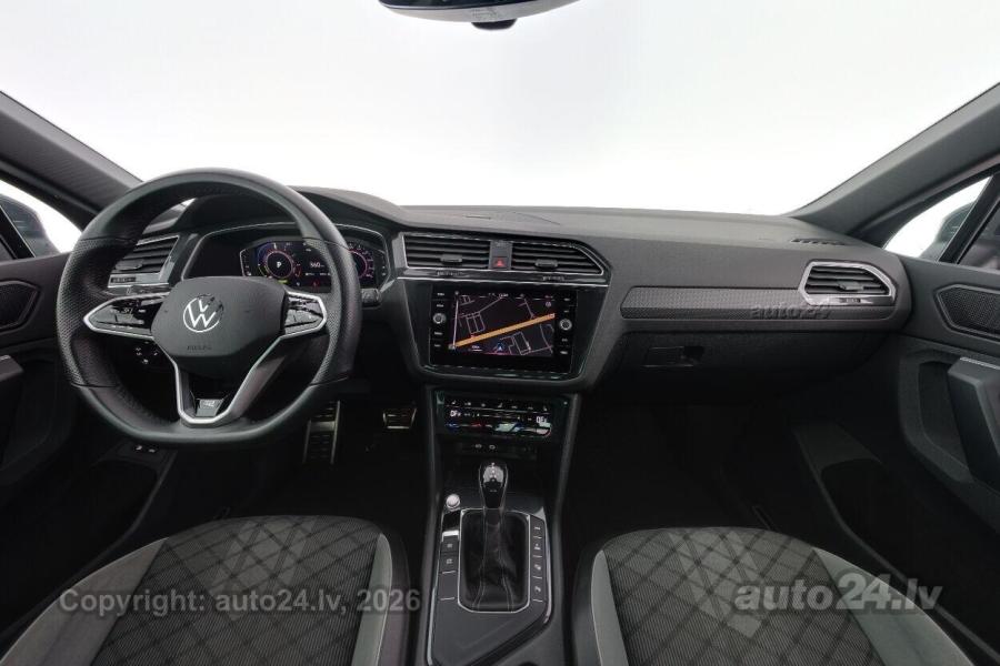 Grey Volkswagen Tiguan 2022 in Tallinn, with an engine capacity of 1.40 L and mileage of 61 thousand km for 26900 €, photo 10 on AUTOMOTO.COM.LV