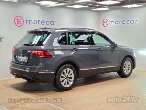 Grey Volkswagen Tiguan 2022 in Tallinn, with an engine capacity of 1.50 L and mileage of 93 thousand km for 21900 €, photo 4 on AUTOMOTO.COM.LV