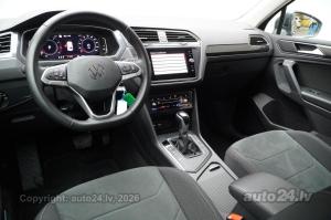 Grey Volkswagen Tiguan 2022 in Tallinn, with an engine capacity of 1.50 L and mileage of 160 thousand km for 24900 €, photo 11 on AUTOMOTO.COM.LV