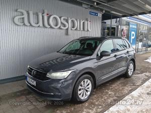 Grey Volkswagen Tiguan 2022 in Tallinn, with an engine capacity of 2.00 L and mileage of 76 thousand km for 23990 €, photo  on AUTOMOTO.COM.LV