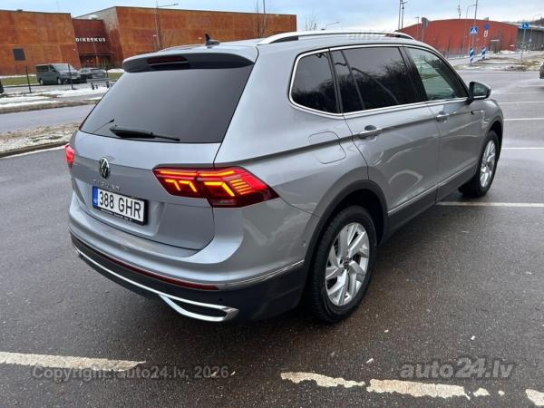 Pelēks Volkswagen Tiguan 2022 Tallina, ar dzinēja tilpumu 1.50 L un nobraukumu 50 tūkst. km par 32000 €, foto 3 vietnē AUTOMOTO.COM.LV