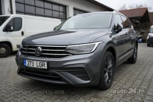 Grey Volkswagen Tiguan 2022 in Tallinn, with an engine capacity of 2.00 L and mileage of 118 thousand km for 27500 €, photo 2 on AUTOMOTO.COM.LV