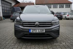 Grey Volkswagen Tiguan 2022 in Tallinn, with an engine capacity of 2.00 L and mileage of 118 thousand km for 27500 €, photo 5 on AUTOMOTO.COM.LV