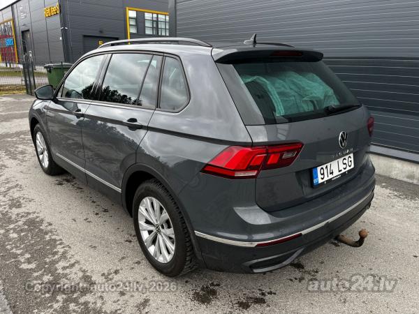 Pelēks Volkswagen Tiguan 2022 Tallina, ar dzinēja tilpumu 2.00 L un nobraukumu 148 tūkst. km par 22900 €, foto 5 vietnē AUTOMOTO.COM.LV