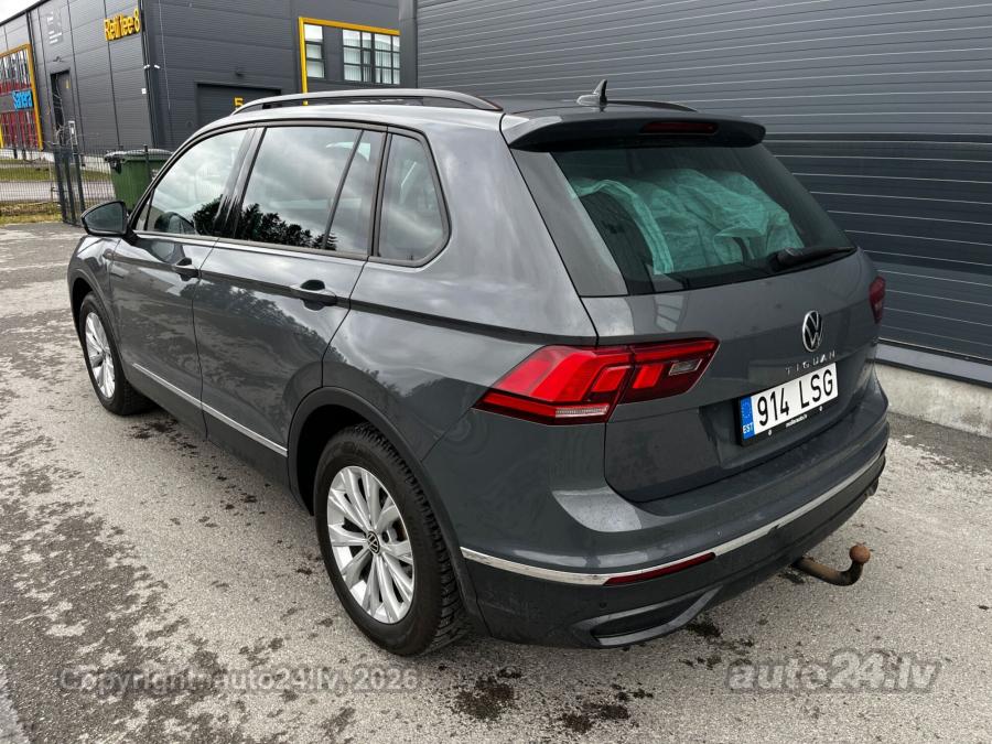 Pelēks Volkswagen Tiguan 2022 Tallina, ar dzinēja tilpumu 2.00 L un nobraukumu 148 tūkst. km par 22900 €, foto 6 vietnē AUTOMOTO.COM.LV