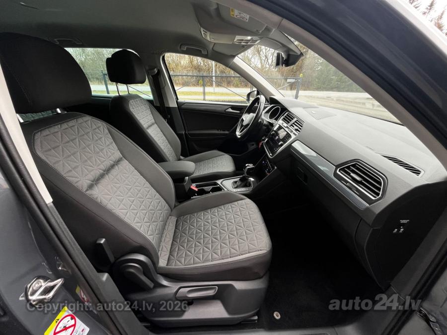 Pelēks Volkswagen Tiguan 2022 Tallina, ar dzinēja tilpumu 2.00 L un nobraukumu 148 tūkst. km par 22900 €, foto 9 vietnē AUTOMOTO.COM.LV