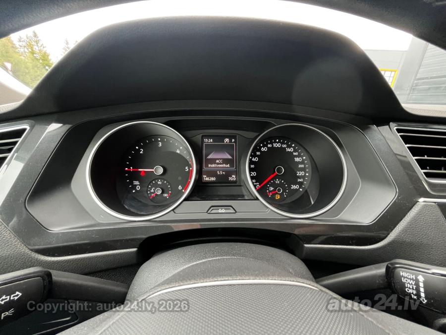 Pelēks Volkswagen Tiguan 2022 Tallina, ar dzinēja tilpumu 2.00 L un nobraukumu 148 tūkst. km par 22900 €, foto 11 vietnē AUTOMOTO.COM.LV