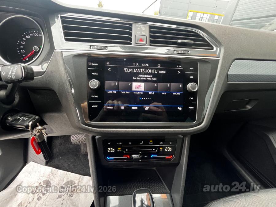 Pelēks Volkswagen Tiguan 2022 Tallina, ar dzinēja tilpumu 2.00 L un nobraukumu 148 tūkst. km par 22900 €, foto 12 vietnē AUTOMOTO.COM.LV