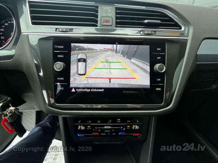 Pelēks Volkswagen Tiguan 2022 Tallina, ar dzinēja tilpumu 2.00 L un nobraukumu 148 tūkst. km par 22900 €, foto 13 vietnē AUTOMOTO.COM.LV