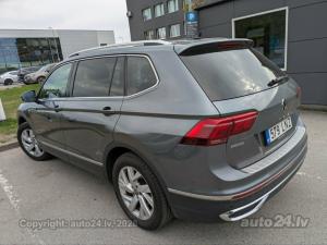 Grey Volkswagen Tiguan 2022 in Tallinn, with an engine capacity of 1.50 L and mileage of 89 thousand km for 27800 €, photo 3 on AUTOMOTO.COM.LV