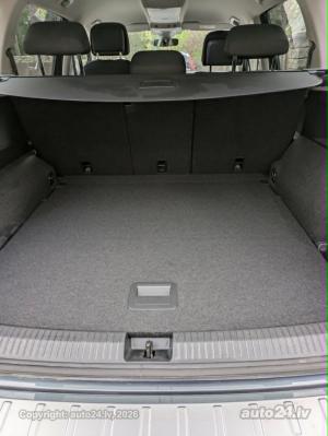Grey Volkswagen Tiguan 2022 in Tallinn, with an engine capacity of 1.50 L and mileage of 89 thousand km for 27800 €, photo 7 on AUTOMOTO.COM.LV