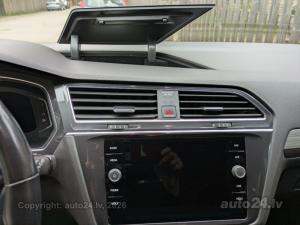 Grey Volkswagen Tiguan 2022 in Tallinn, with an engine capacity of 1.50 L and mileage of 89 thousand km for 27800 €, photo 10 on AUTOMOTO.COM.LV
