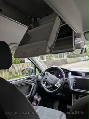 Grey Volkswagen Tiguan 2022 in Tallinn, with an engine capacity of 1.50 L and mileage of 89 thousand km for 27800 €, photo 11 on AUTOMOTO.COM.LV
