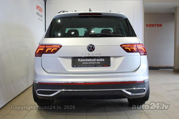 Grey Volkswagen Tiguan 2022 in Tallinn, with an engine capacity of 1.50 L and mileage of 40 thousand km for 24990 €, photo 4 on AUTOMOTO.COM.LV