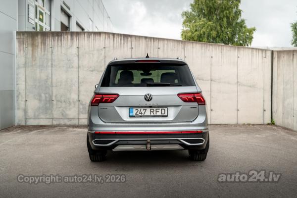 Grey Volkswagen Tiguan 2022 in Tartu, with an engine capacity of 2.00 L and mileage of 239 thousand km for 22900 €, photo 6 on AUTOMOTO.COM.LV