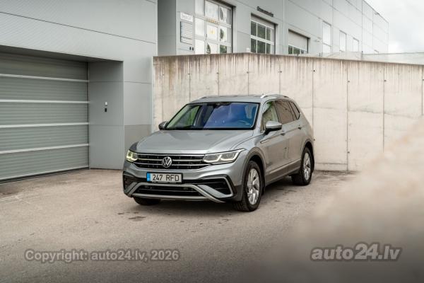 Grey Volkswagen Tiguan 2022 in Tartu, with an engine capacity of 2.00 L and mileage of 239 thousand km for 22900 €, photo 10 on AUTOMOTO.COM.LV