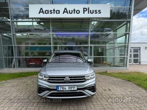 Grey Volkswagen Tiguan 2023 in Tartu, with an engine capacity of 2.00 L and mileage of 64 thousand km for 31990 €, photo 3 on AUTOMOTO.COM.LV