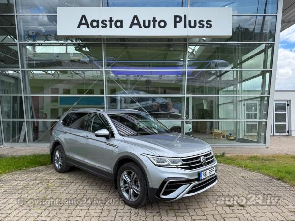 Pelēks Volkswagen Tiguan 2023 Tartu, ar dzinēja tilpumu 2.00 L un nobraukumu 64 tūkst. km par 31990 €, foto 3 vietnē AUTOMOTO.COM.LV