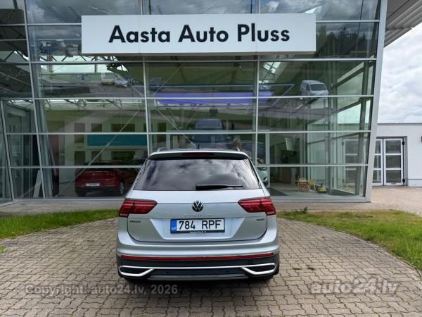 Pelēks Volkswagen Tiguan 2023 Tartu, ar dzinēja tilpumu 2.00 L un nobraukumu 64 tūkst. km par 31990 €, foto 5 vietnē AUTOMOTO.COM.LV